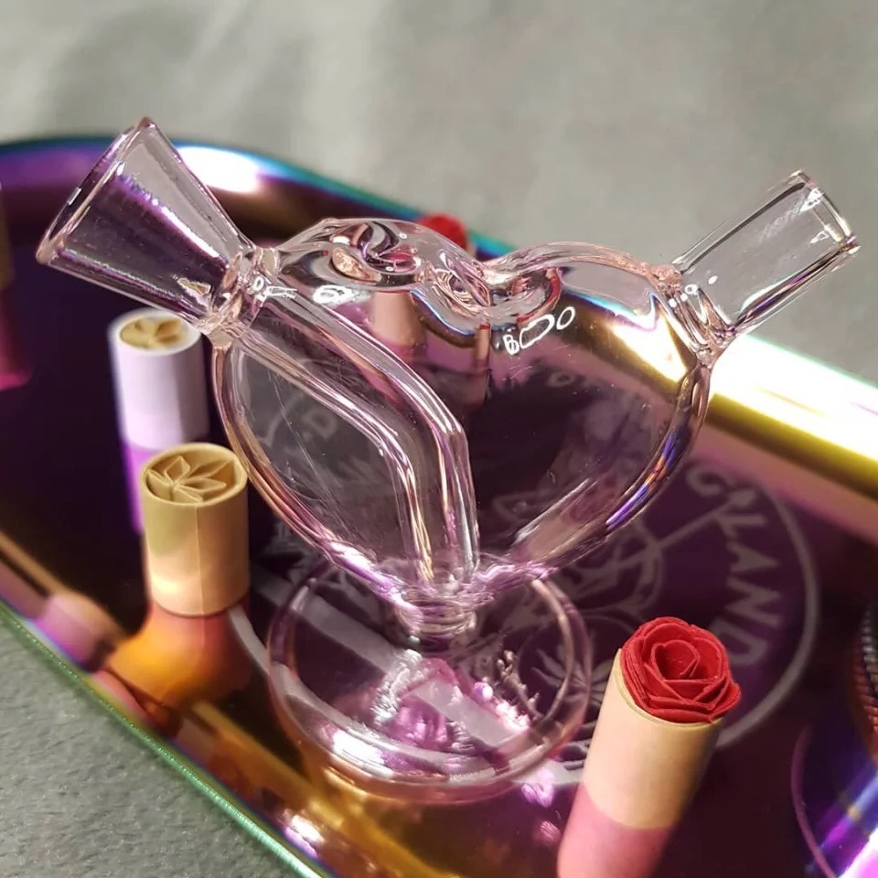Pink heart glass joint blunt bubbler - Bongz Australia